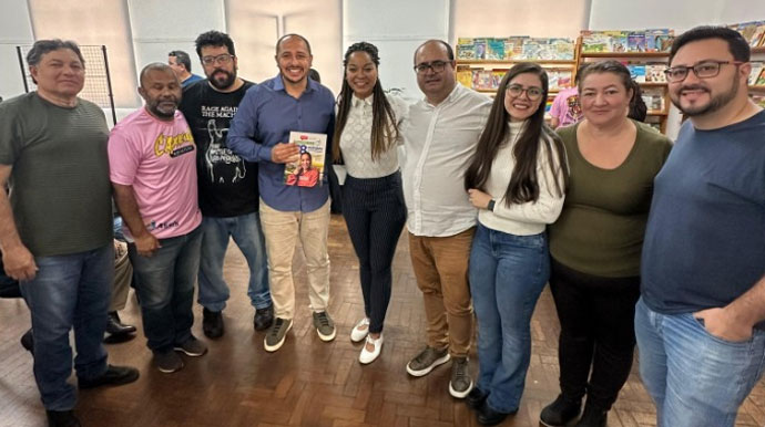 Deputada Thainara Faria visita Biblioteca Municipal de Assis e reafirma ...