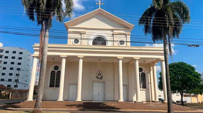 Basílica São Vicente de Paulo transmite Rosário da Madrugada nesta ...